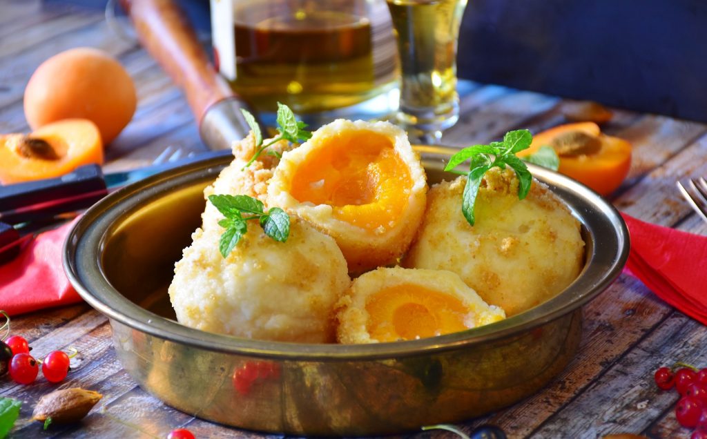 Marelični cmoki iz skutnega testa • Recepti Over Net