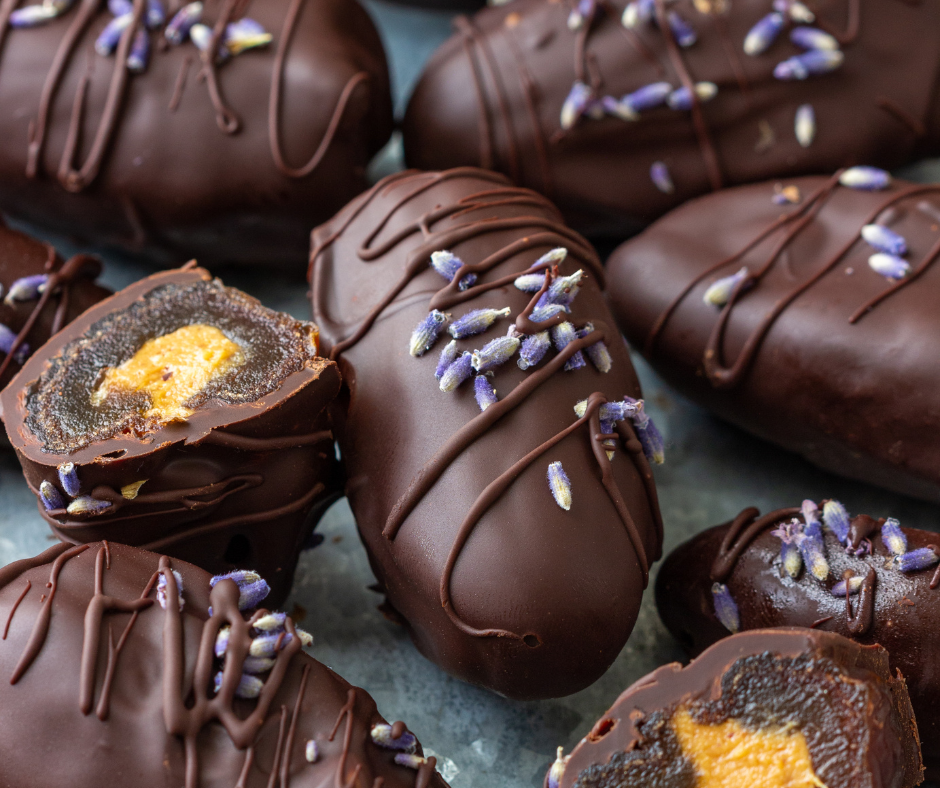 Polnjeni datlji v čokoladi • Recepti Over Net